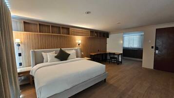 Quarto Deluxe | Cofre no quarto, secretária, ferro/tábua de engomar, Wi-fi grátis