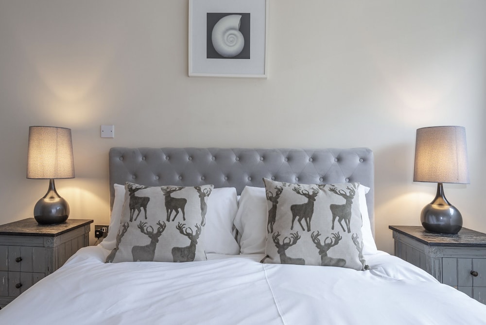 Two-bedroom Apartment - Chelsea