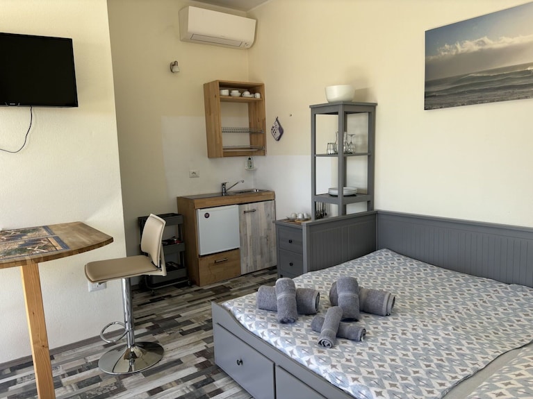 Appartamento In Villa Con Vasca Idromassaggio, Piscina, A/c, Wifi, Tv, Patio, Vista Panoramica - Provincia di Teramo