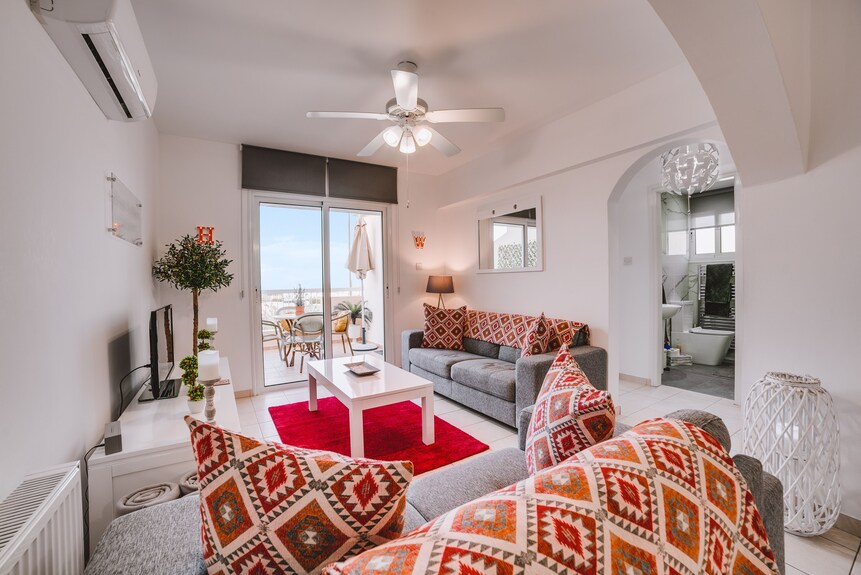 Amplio Y Lujoso Apartamento De 2 Dormitorios Ubicado En La Hermosa Localidad De Kapparis. - Famagusta