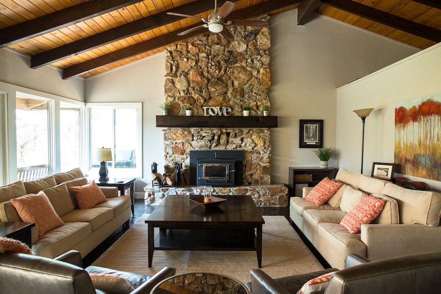 Hermosa Casa Frente Al Río - Placerville, CA