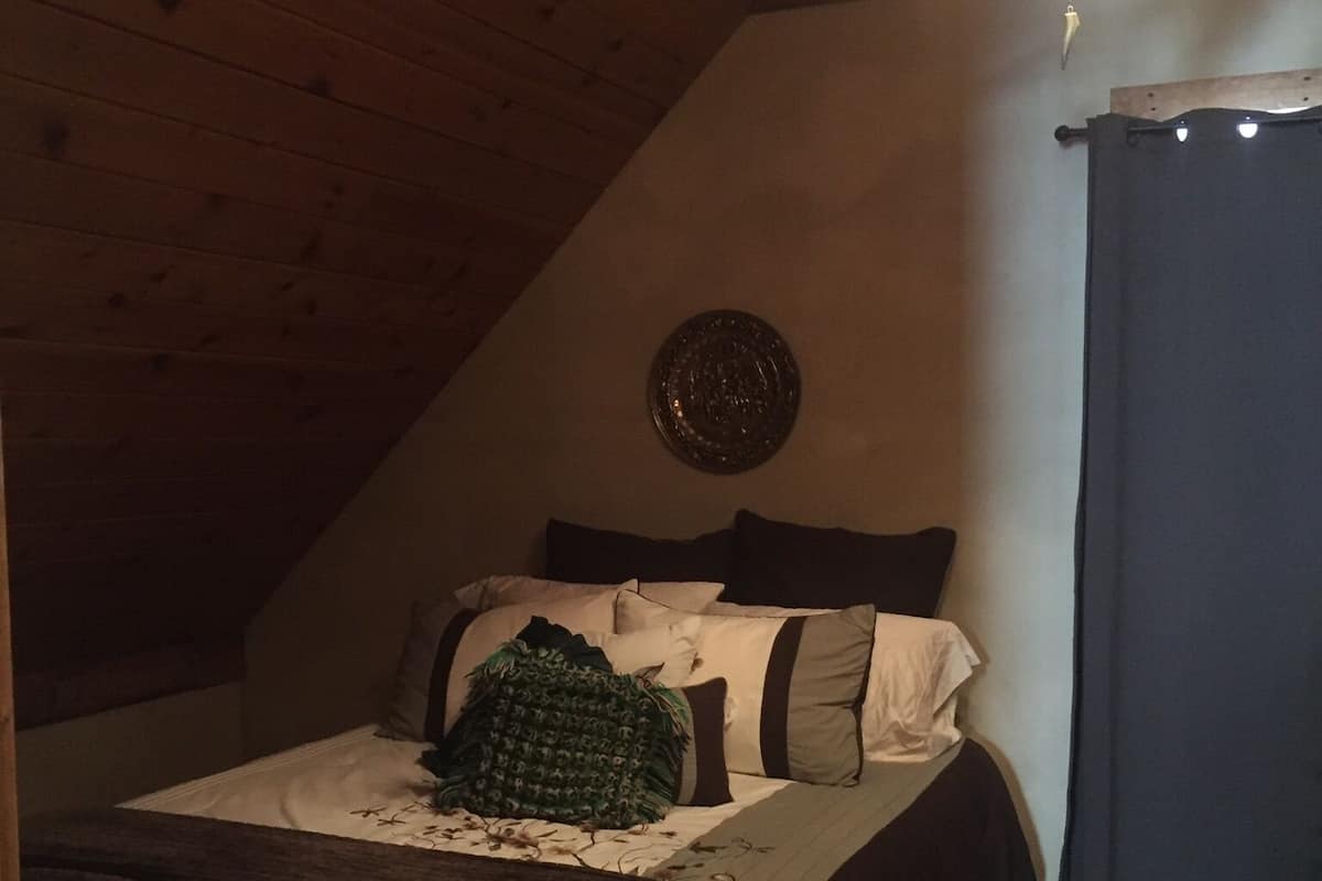 Quarto Duplo Comfort | Roupa de alta qualidade, camas de colchão pillowtop 