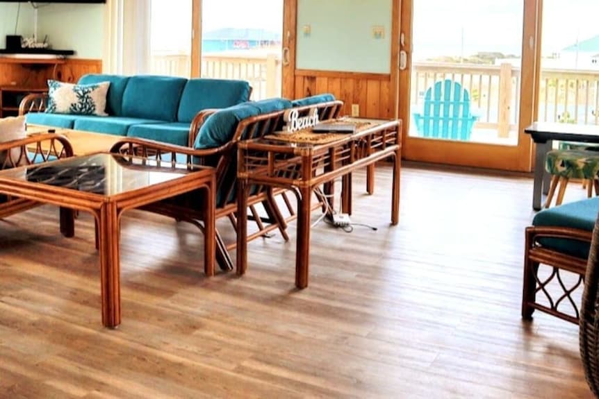 Amazing Ocean View 4bd/3bth Pet Friendly-1 Min Walk To Beach - Outer Banks, NC