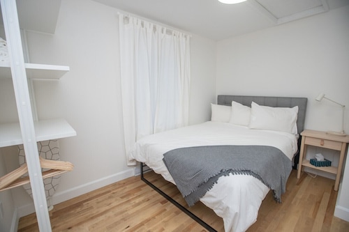 Modern Oceanfront Home With Million Dollar Views - Nova Scotia