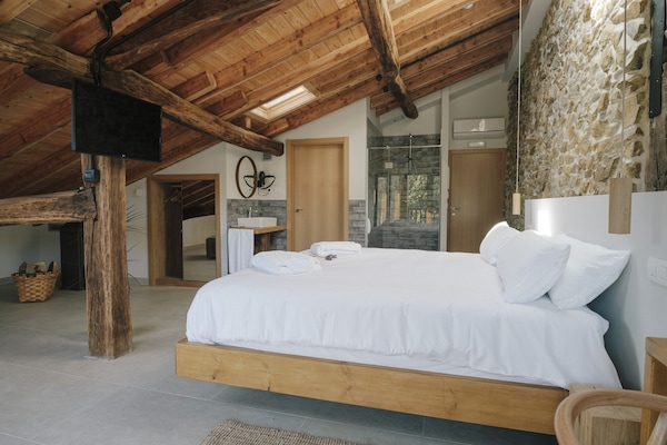 Quarto exclusivo (Eguzkia) | Roupas de cama antialérgicas, edredons de pluma