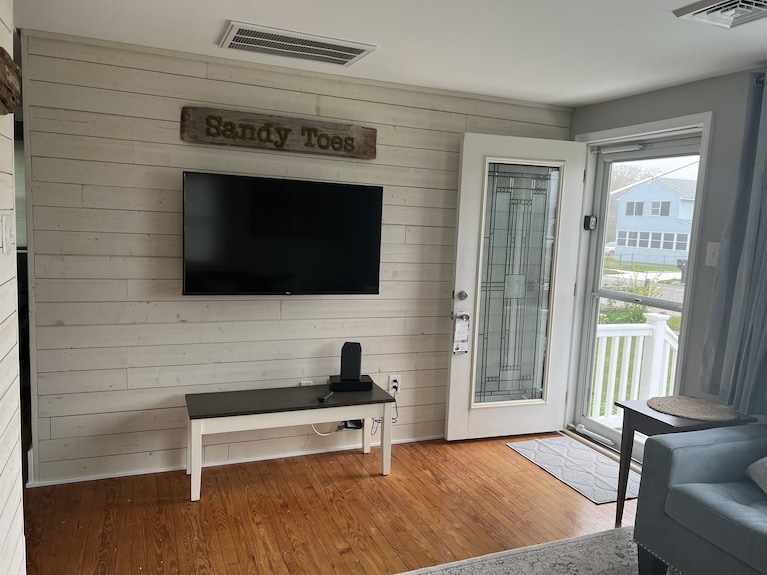 *New 2022- Cottage* One Block For Bay Beach - 빌라