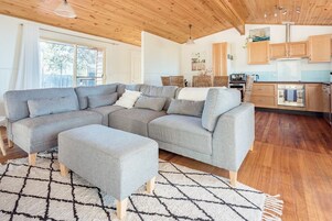 Casa, 1 quarto | Sala | Televisor LED 