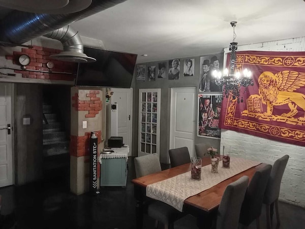 The Mountains - Cape Town