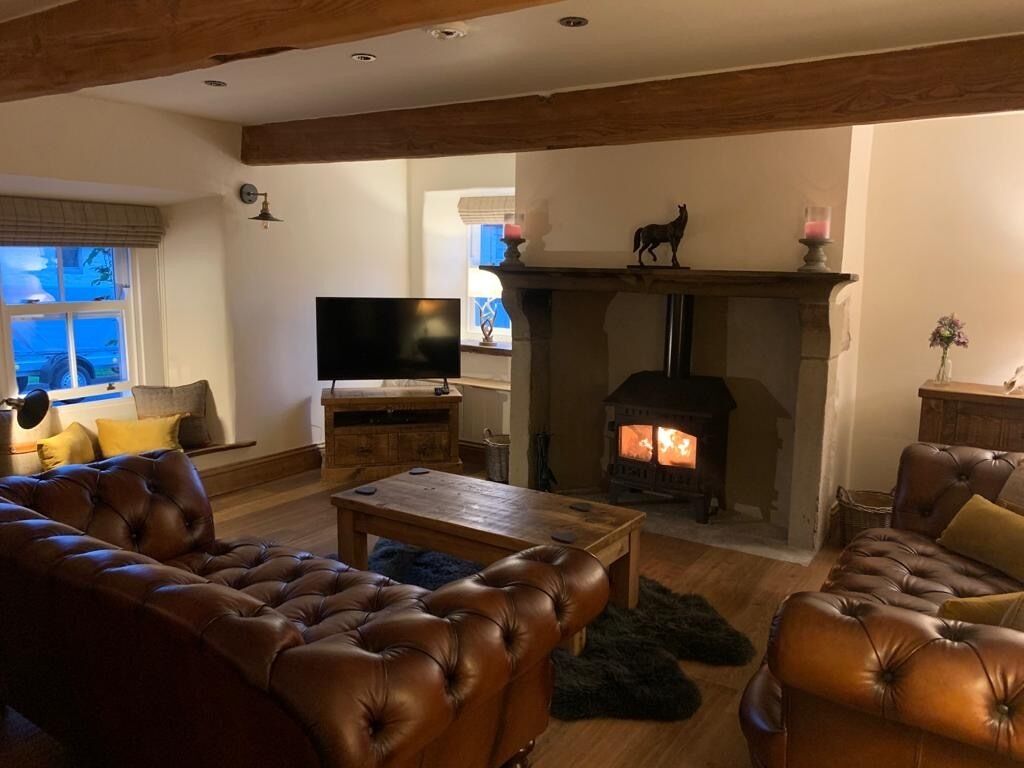 5 Star Cottage On The Green With Log Burner (Dog Friendly) - Settle