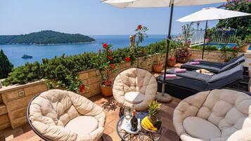 Villa (Six Bedroom Villa with Swimming pool ) | Terraço/pátio interior