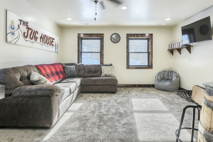 One-of-a-kind Tower Cabin By Terry Peak With Amazing View & 4th Floor Lookout - South Dakota