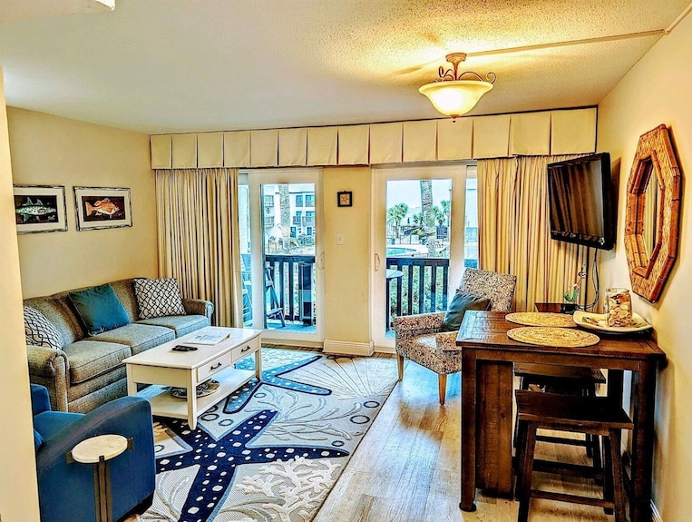 Largo Mar - Steps To Sand - Beach Chairs Included - East Pcb - Ideal For Families & Couples - Panama City, FL