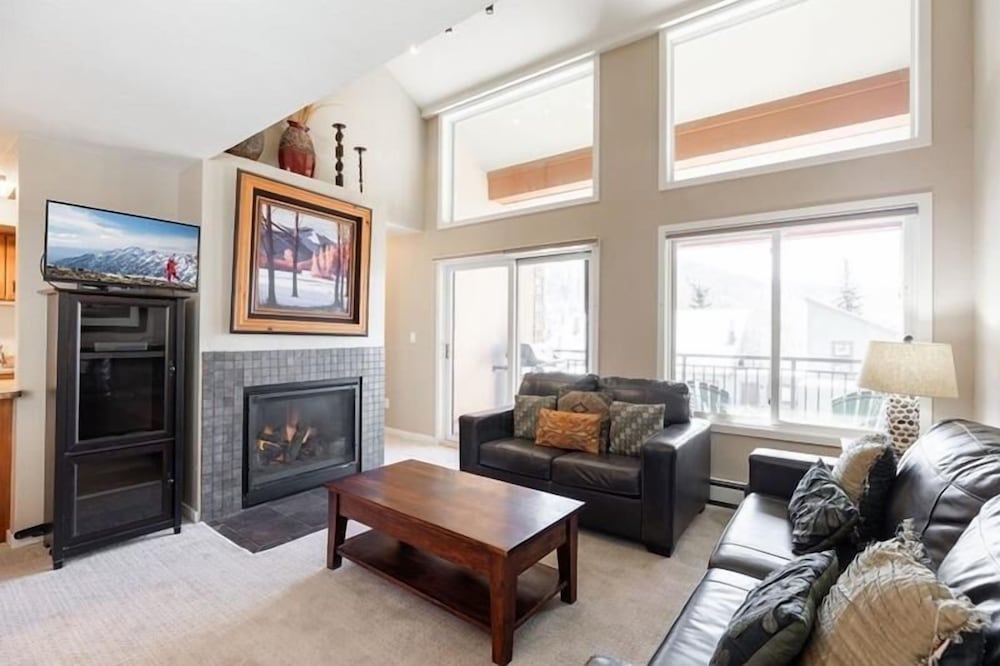 Breakaway West Convenient Condo Near Vail Village By Redawning - Vail, CO