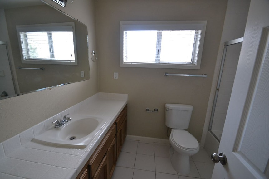 .Su Hermoso Lugar Para Llamar A Casa Sin Verificación De Crédito *** Cómoda Casa De 3 Dormitorios Y 2 Baños. - Fairfield, CA