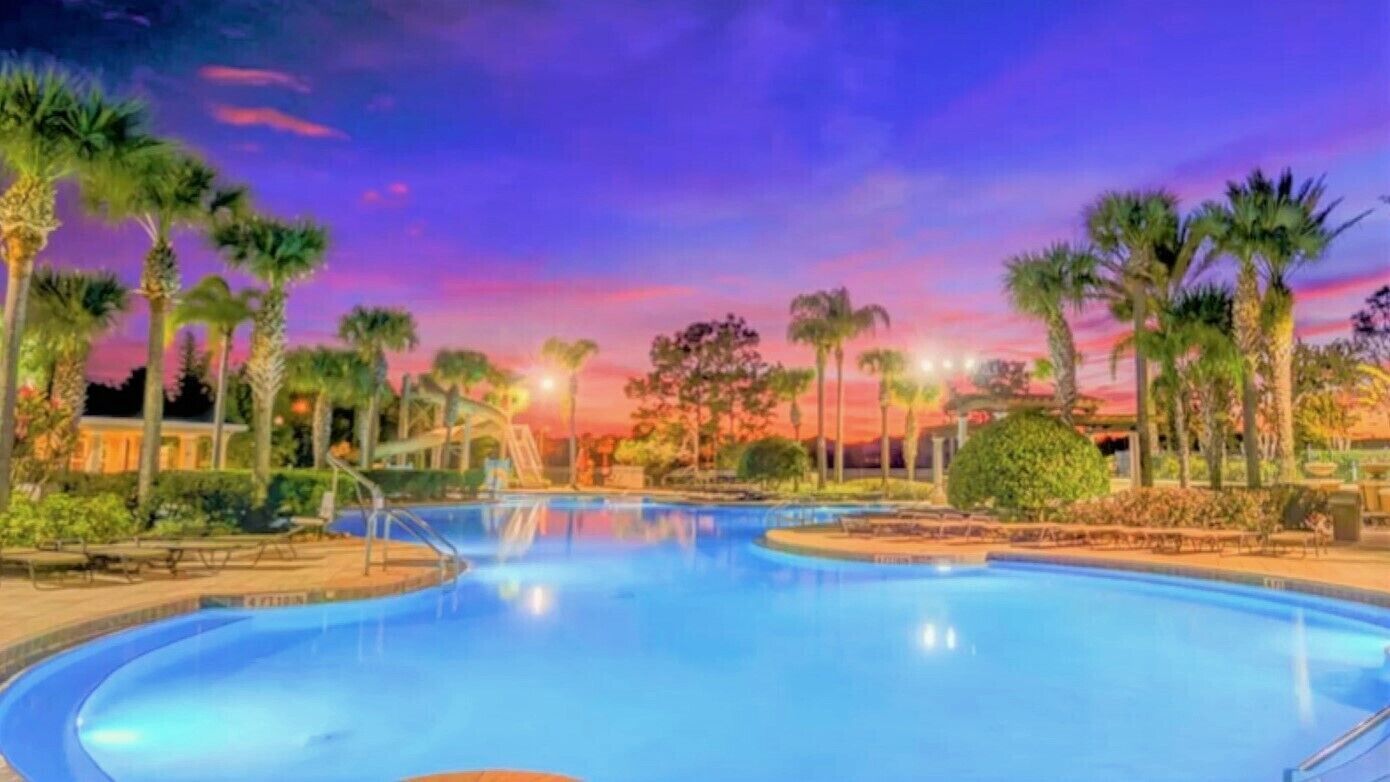 Family Disney Adventure At Windsor Hillsn-Free Water Park - 5 minutes ...