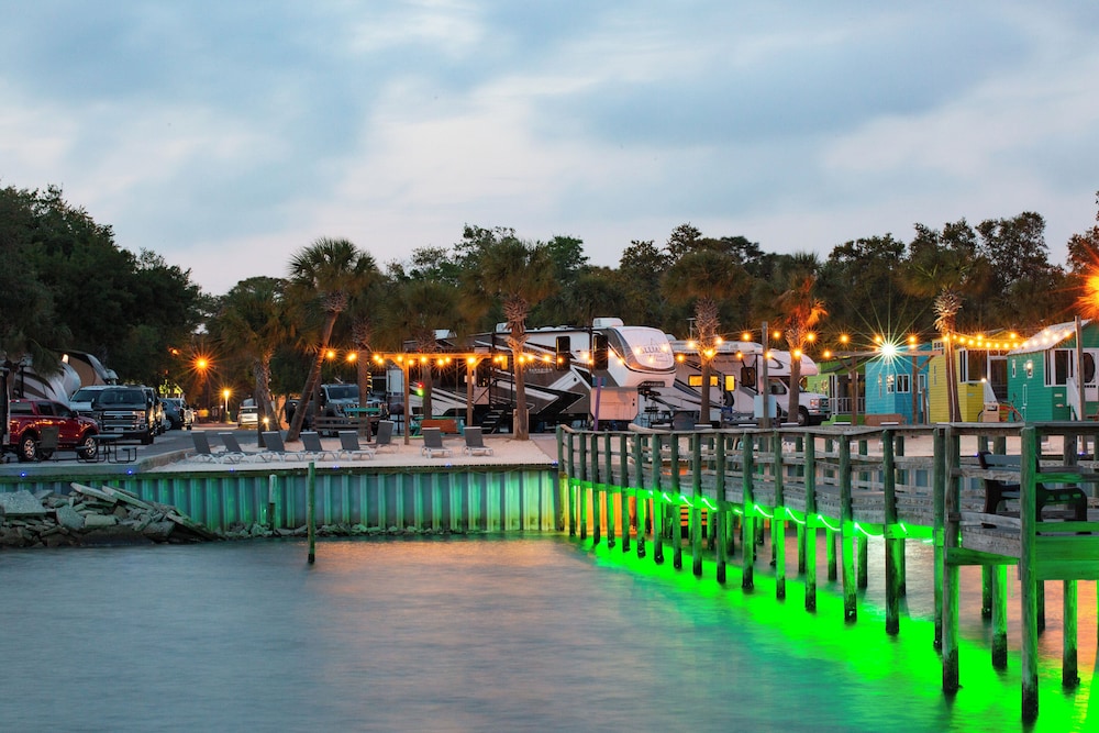 Navarre Beach Camping Resort - Florida Panhandle, FL