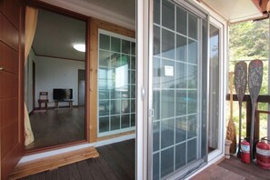 Quarto (Gyeoul) | Wi-Fi de cortesia, roupa de cama