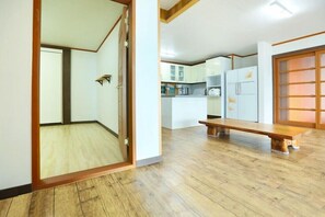 Quarto (Sagaejul) | Wi-Fi de cortesia, roupa de cama