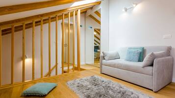 Apartamento (One-Bedroom Apartment) | 1 quarto, ferro/tábua de engomar, Wi-fi grátis, roupa de cama fornecida