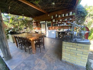 Fogão, panela elétrica de arroz, liquidificador