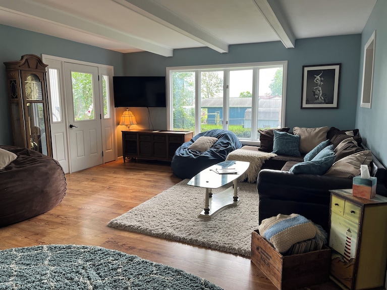 Beautiful Lake Front Property On Fine Lake. Summer/ Winter Enjoyment - Jackson Hole Lake, Galesburg