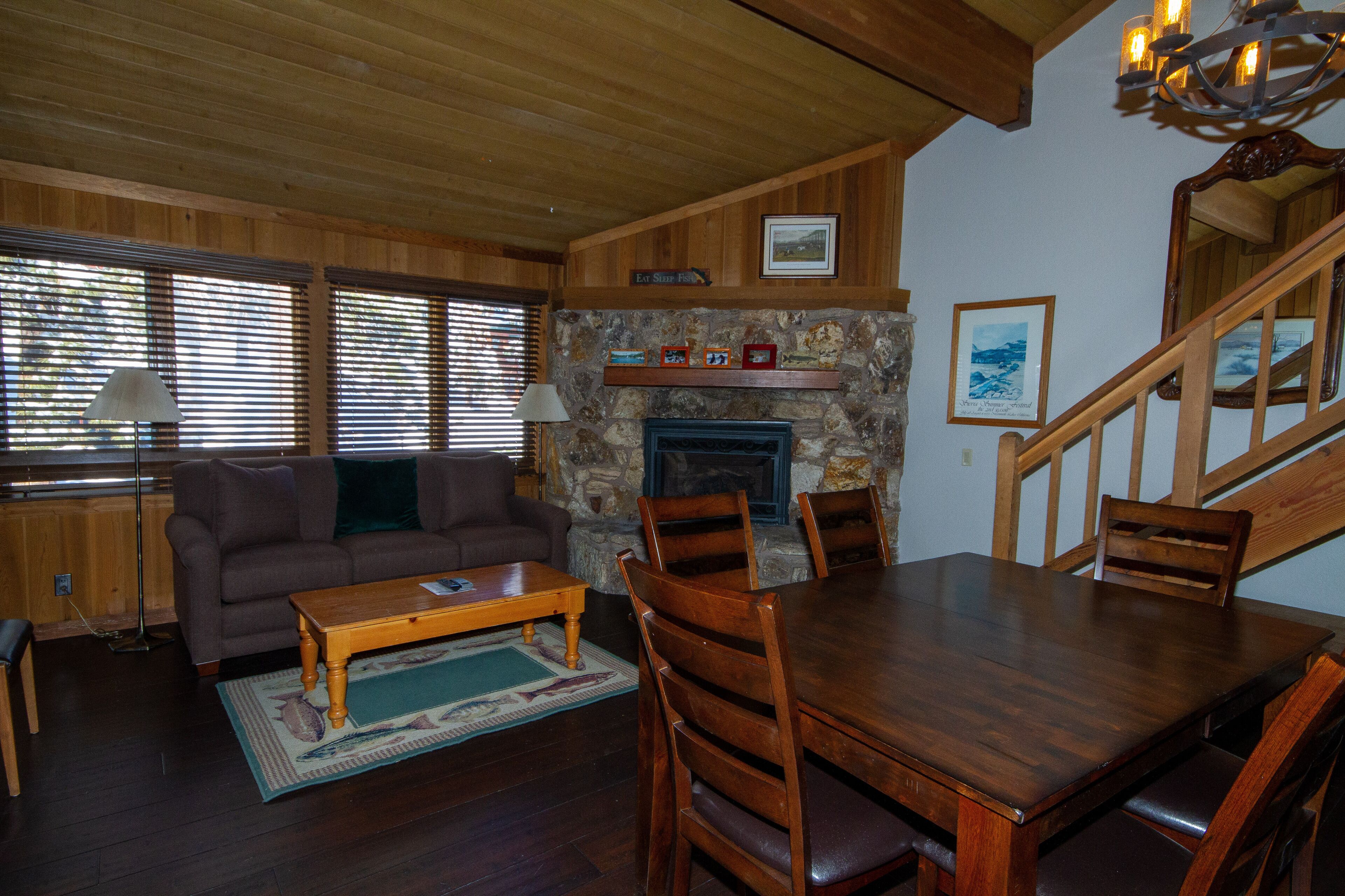 Mountainback #120, 2 Bedrooms, Loft - Mammoth Mountain, CA
