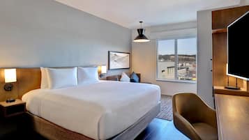 Cofres nos quartos, escrivaninha, espaço de trabalho para notebook