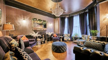 Wi-fi grátis, roupa de cama fornecida