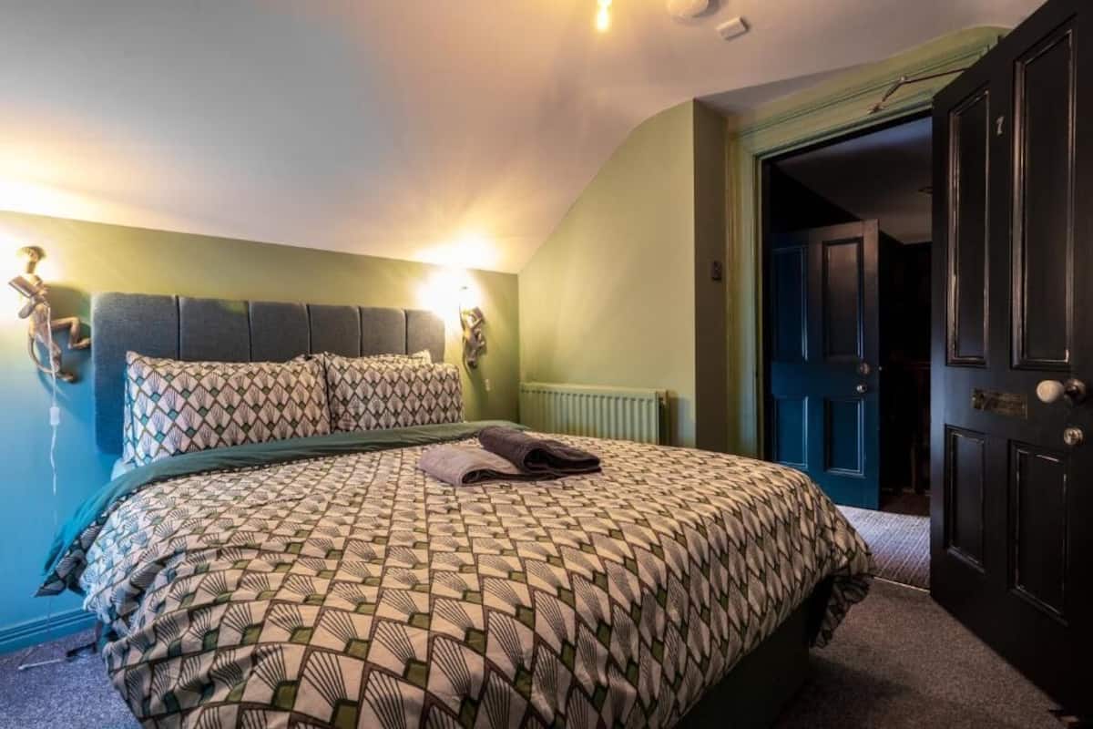 Quarto Duplo Standard | Wi-fi grátis, roupa de cama fornecida