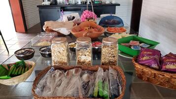 Pequeno-almoço tipo buffet diário incluído
