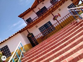 Fachada da propriedade