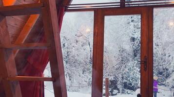 Bangalô, vista para o lago | 1 quarto, frigobar, Wi-Fi de cortesia, roupa de cama