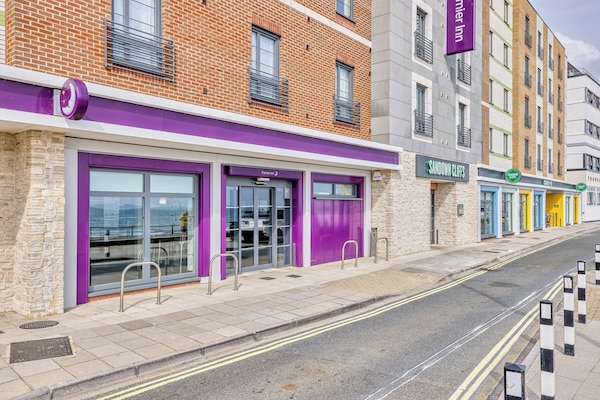 Premier Inn Isle Of Wight Sandown - Seafront - Isle of Wight