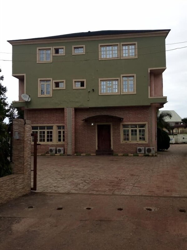 Eagle Valley Royal Hotel - Jos