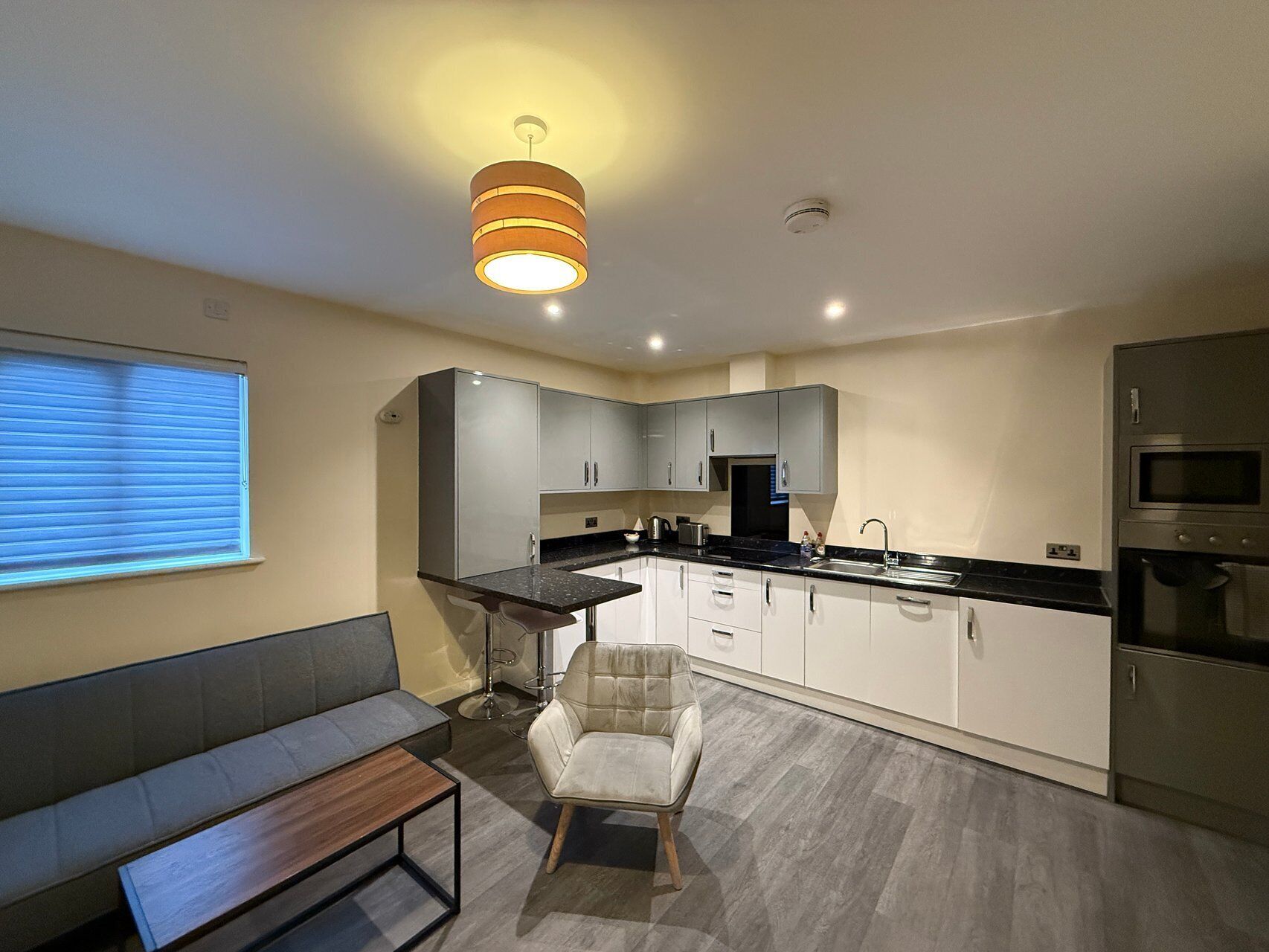 Apartamento superluxo, 1 quarto | Escrivaninha, espaço de trabalho para notebook