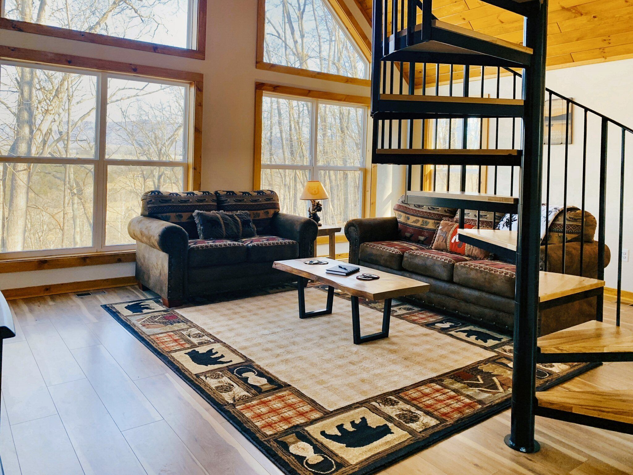 Oak Tree Cabin Near The Shenandoah River - Luray, VA