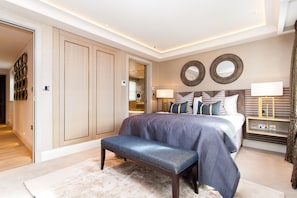 Apartamento, 2 quartos | Individualmente decorados, individualmente mobiliados