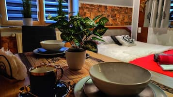 Apartamento luxo (Nr 2) | 1 quarto, escrivaninha, ferros/tábuas de passar roupa, Wi-Fi de cortesia