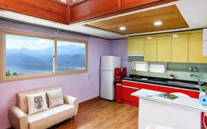 Quarto (Choco Mint (Reverview, Spa))