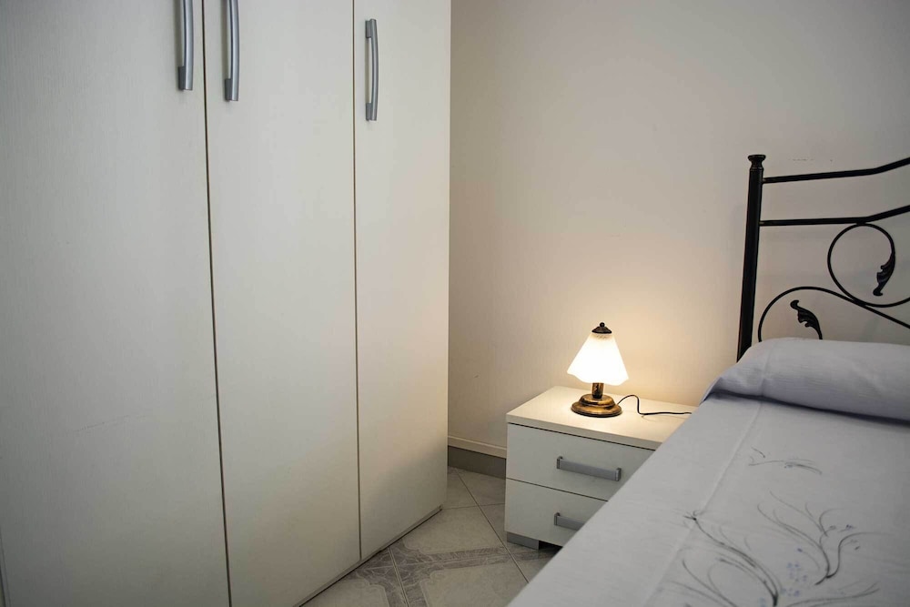 Joli Appartement Deux Pièces Avec Terrasse Meublée - Gagliano del Capo