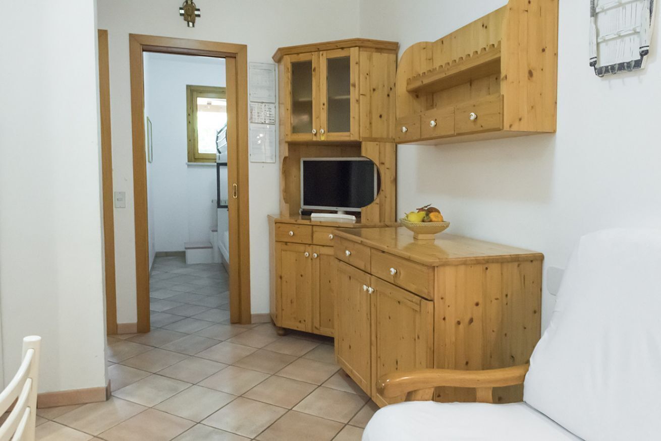 M255 - Marcelli, Three-room Apartment With Porch 250m From The Sea - Osimo