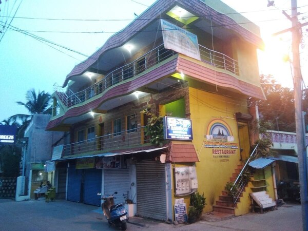 Ulo Rainbow Guest House - Mahabalipuram