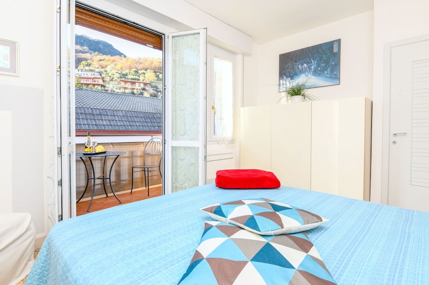 Vista Sulle Montagne Del Centro Storico - Liver 201 - Limone Sul Garda