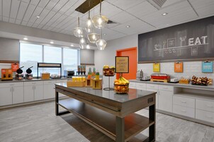 Café da manhã self-service grátis todos os dias