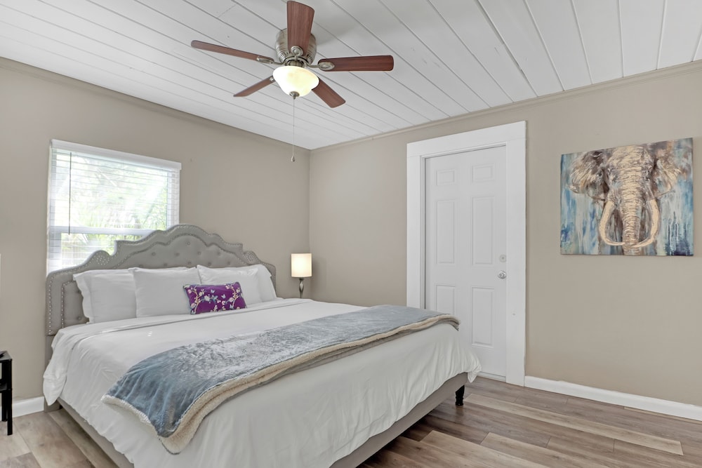 5 Bed 4 Bath Pool/spa Home Sleeps 14+ - Melbourne Beach, FL