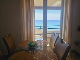 Apartamento, 1 quarto, para fumantes, sacada | Opções para refeição