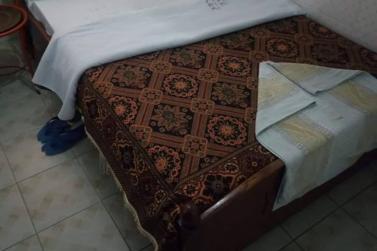 Quarto Duplo | Secretária, Wi-fi grátis, roupa de cama fornecida