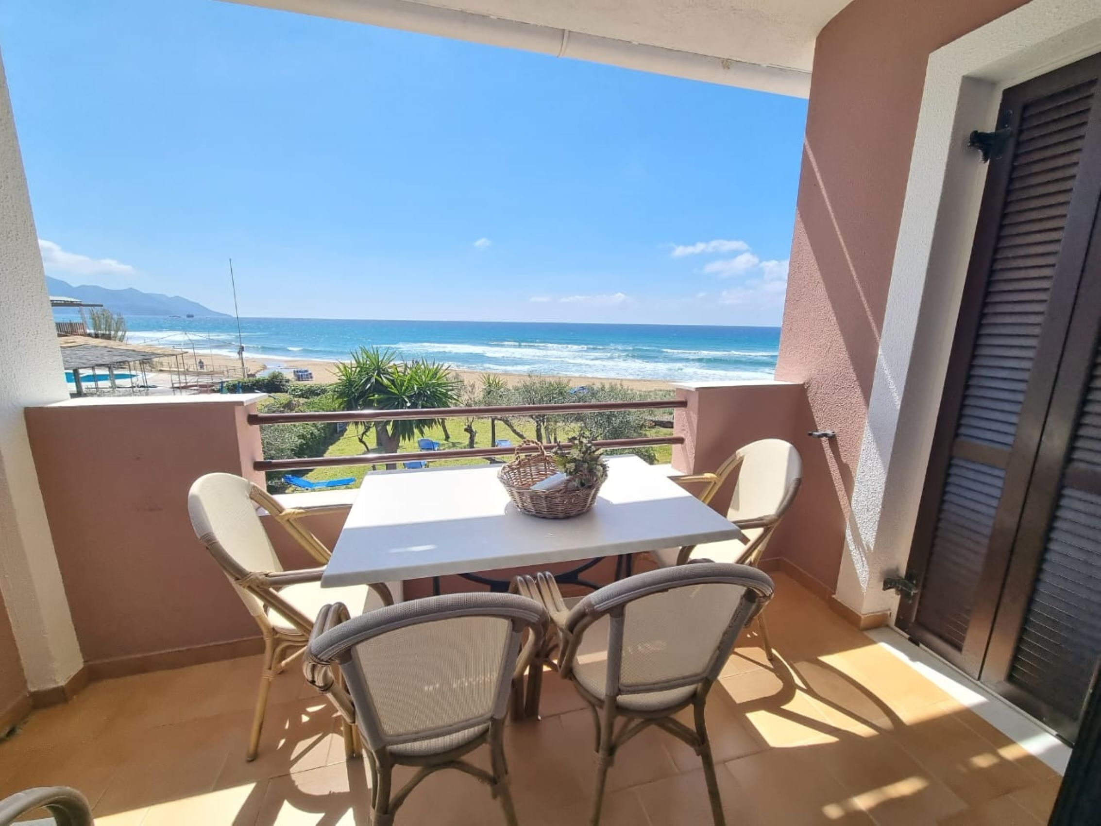 Apartamento, 2 quartos, para fumantes, sacada | Opções para refeição ao ar livre