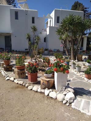 Casa, 1 quarto, varanda, vista para o jardim | Terrenos do alojamento