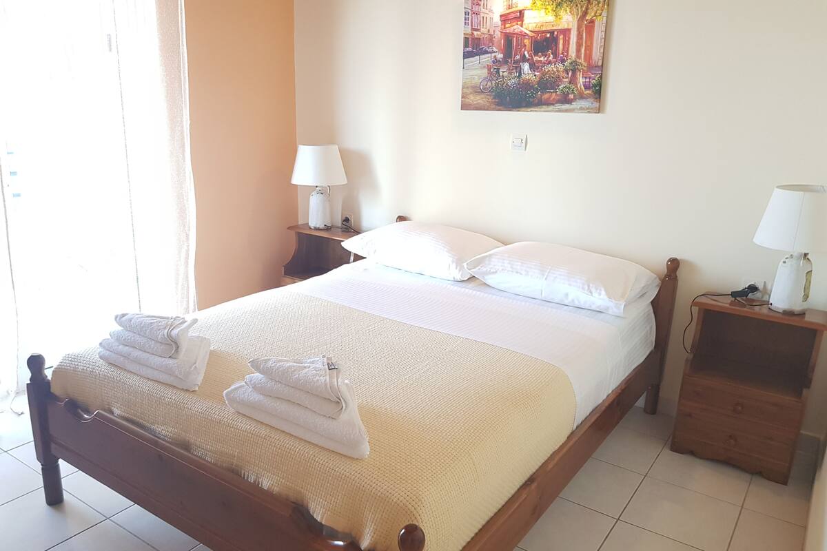 Casa, 2 quartos, fumadores, terraço | 2 quartos